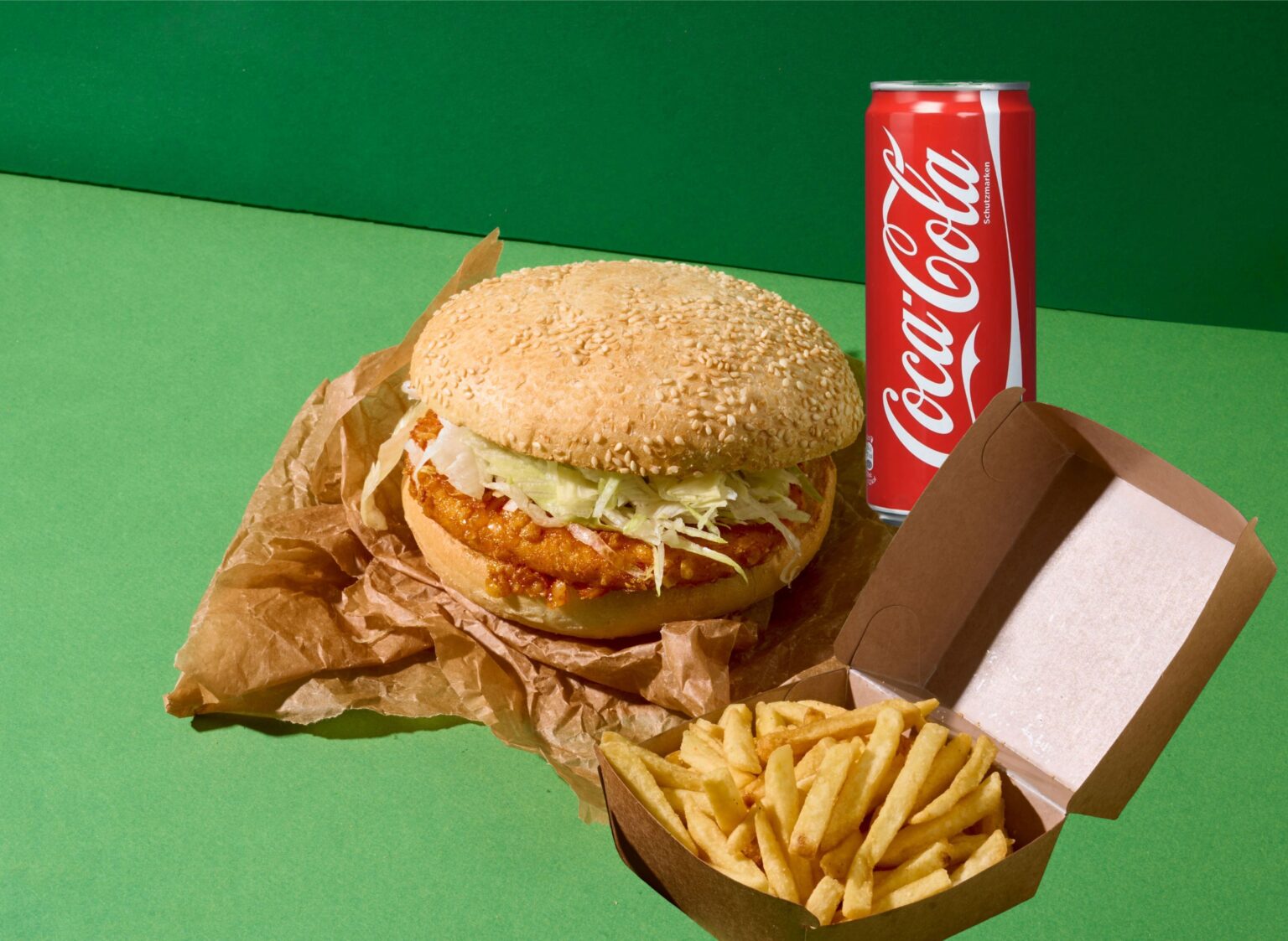 Crispy Chicken Burger XL Menü – Wiener Schnitzel Plaza